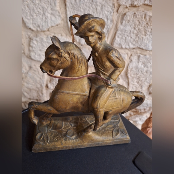 Buffalo Bill | Accents | 915 1 Buffalo Bill Wild West Statue Cast Iron ...